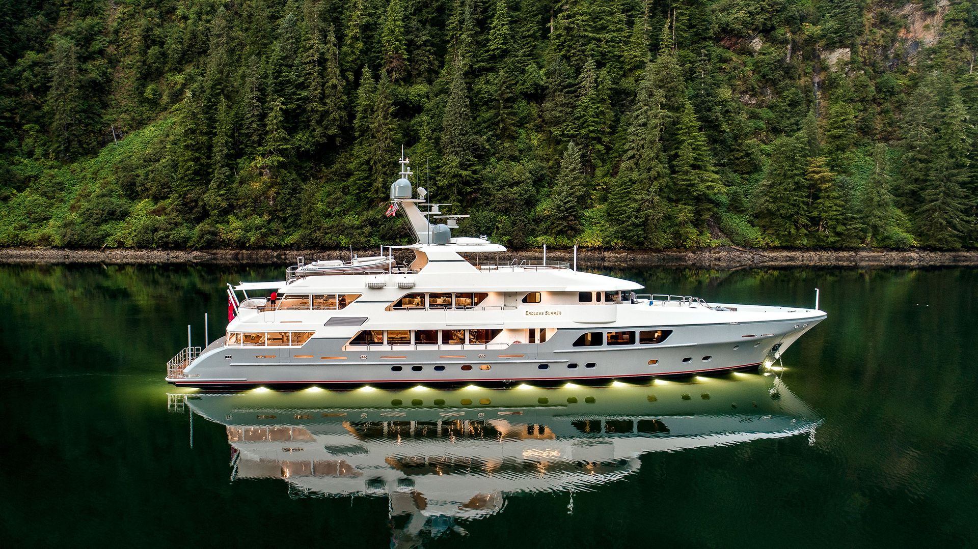 ENDLESS SUMMER yacht for charter (Delta Marine, 49.9m, 2017)